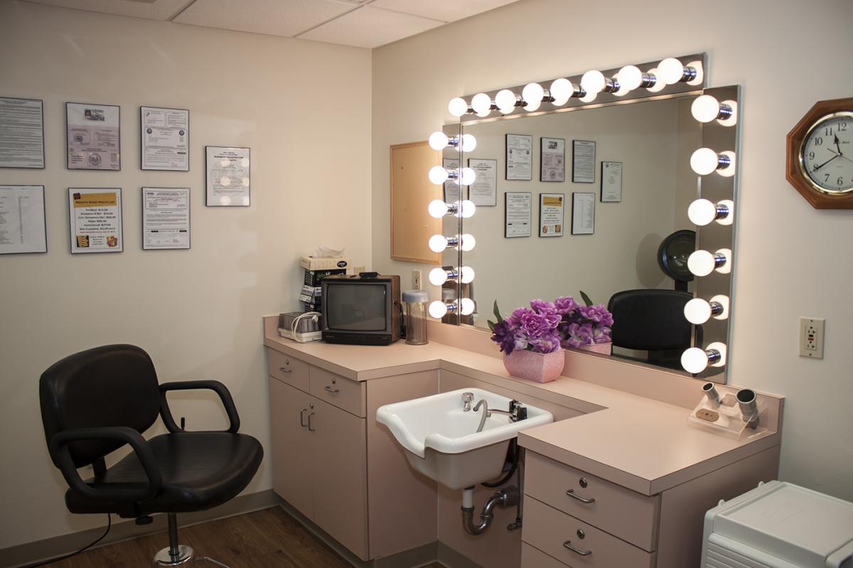 BEAUTY & BARBER SHOP – ERCC